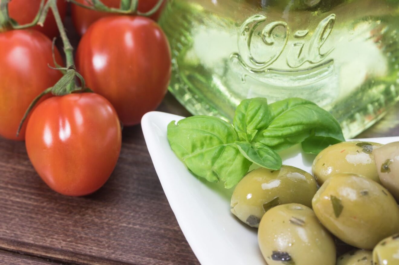 Italian Cuisine Keeps It Simple And Fresh - Let's Pasta